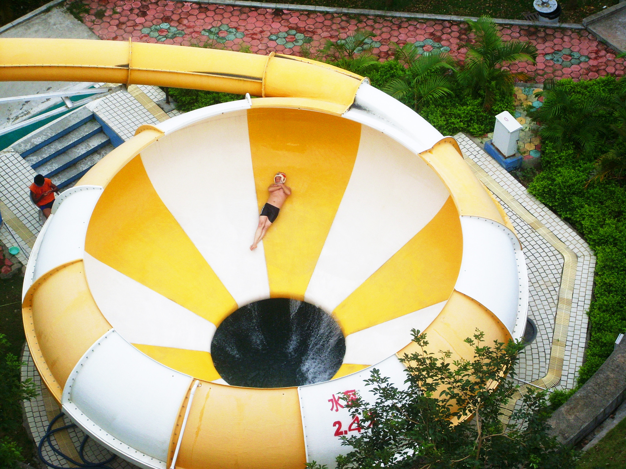 Custom Water Slides Space Bowl Water Slide Fiberglass Water Slide for ...